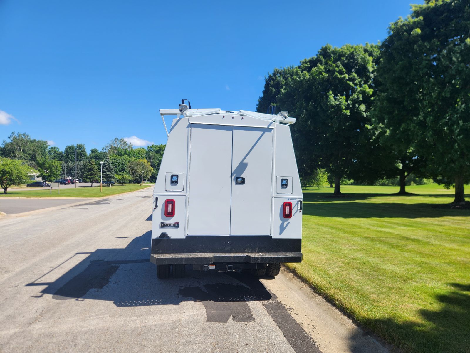 Knapheide 11′ Aluminum KUVcc High Roof with Double-Down KargoMaster ...